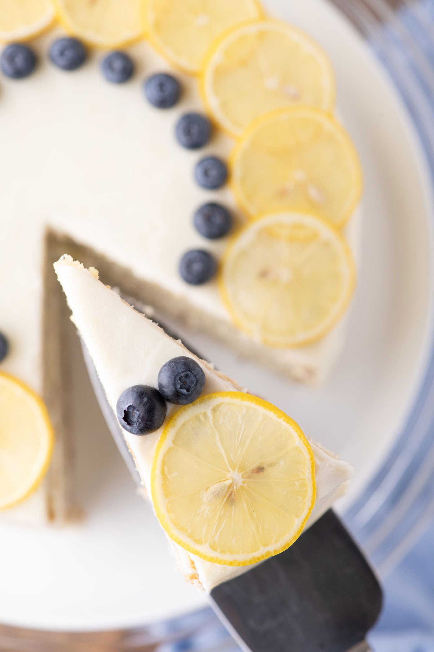 Lemon Poppy Seed Cake - Amanda's Cookin' - Cake & Cupcakes