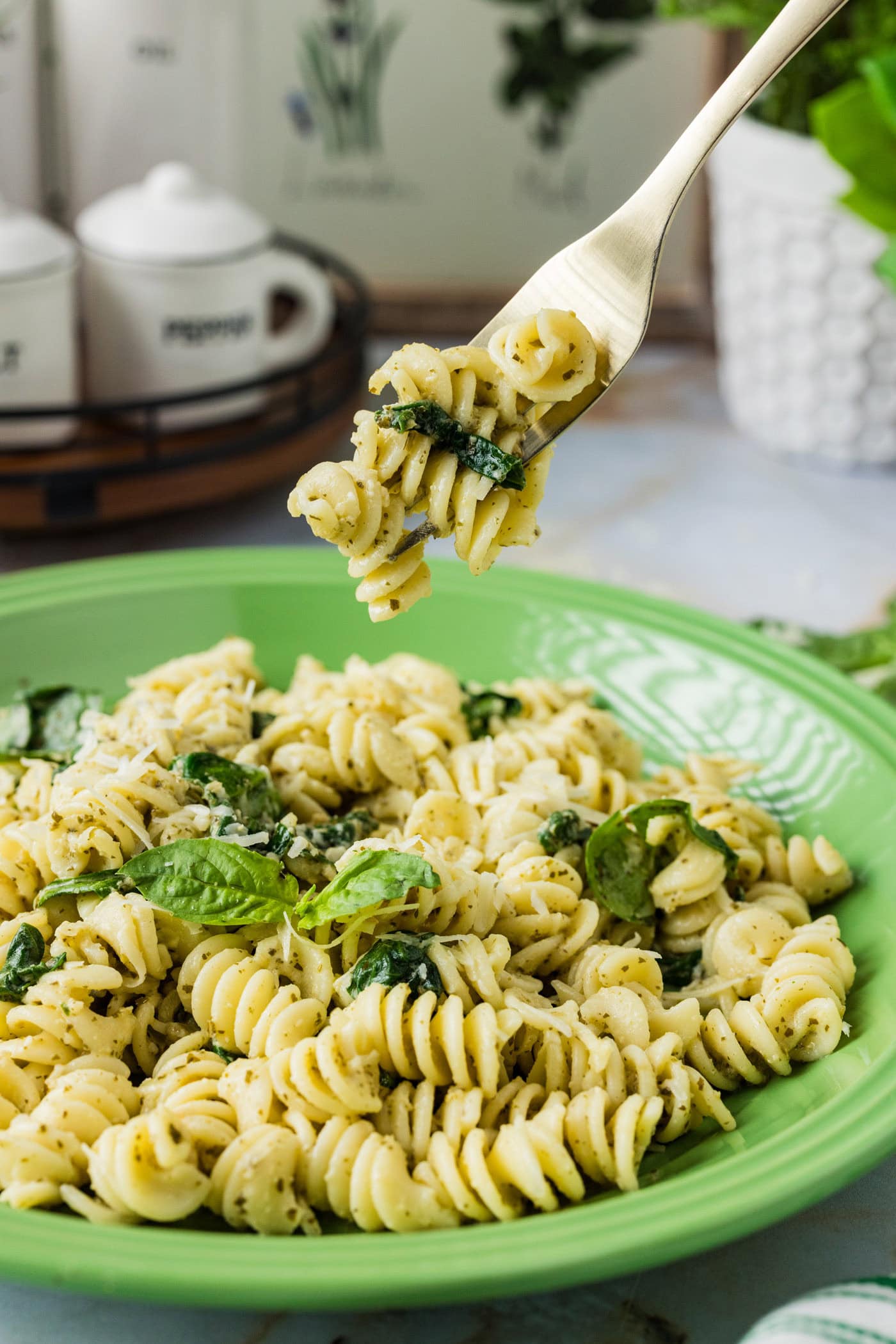 Pesto Pasta - Amanda's Cookin' - Pasta