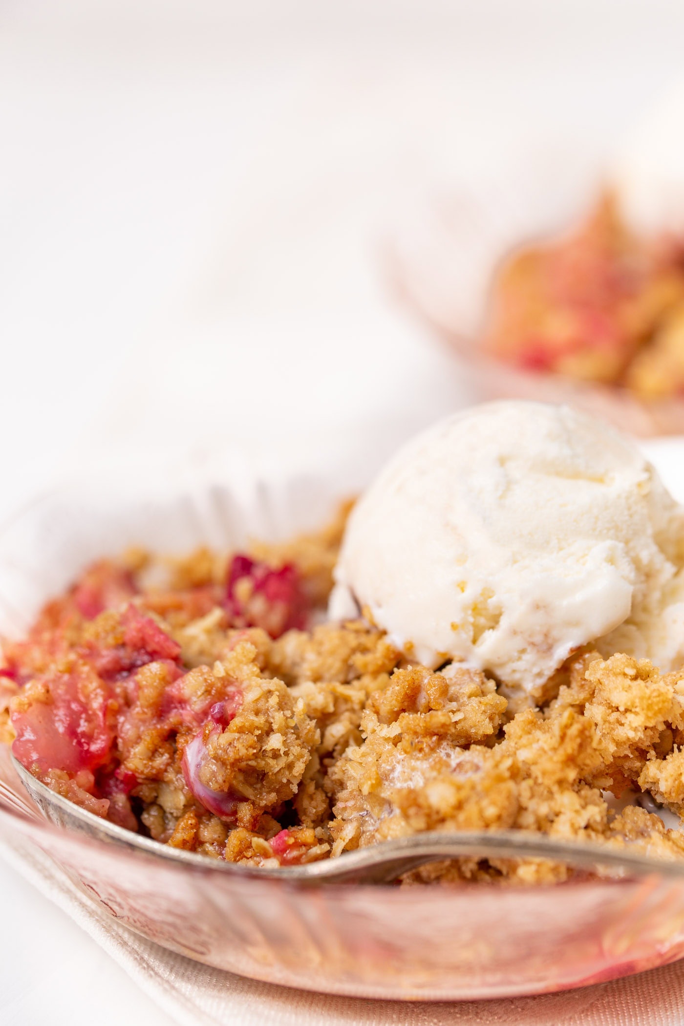 Rhubarb Crisp - Amanda's Cookin' - Cobblers & Crisps