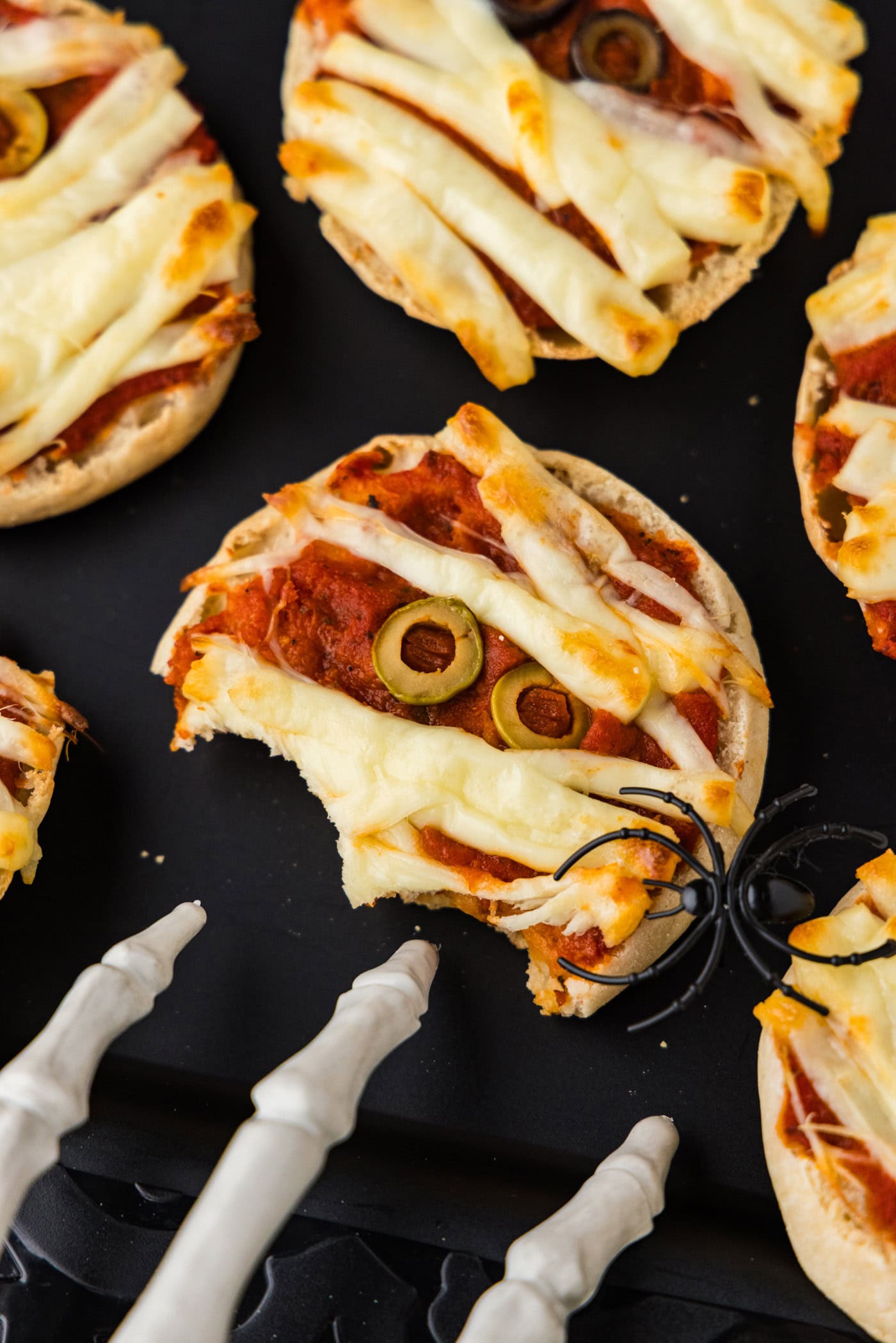 Mini Mummy Pizzas - Amanda's Cookin' - Halloween